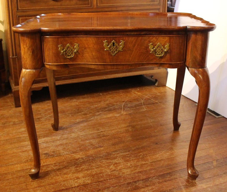 Mid-18th Century Dutch Tea Table For Sale at 1stDibs