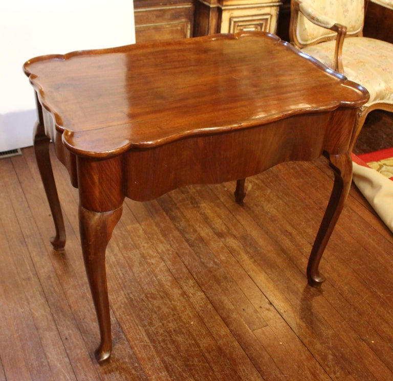 Mid-18th Century Dutch Tea Table For Sale at 1stDibs