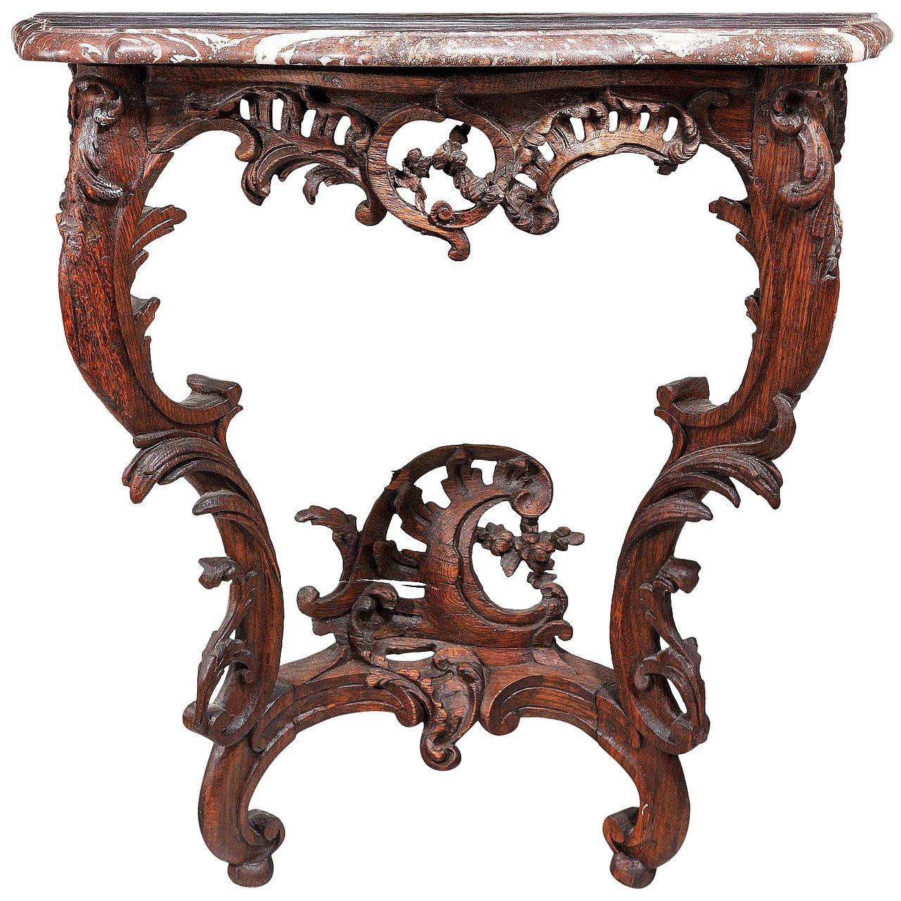 Pair of 18th Century Giltwood Pier Tables For Sale at 1stDibs