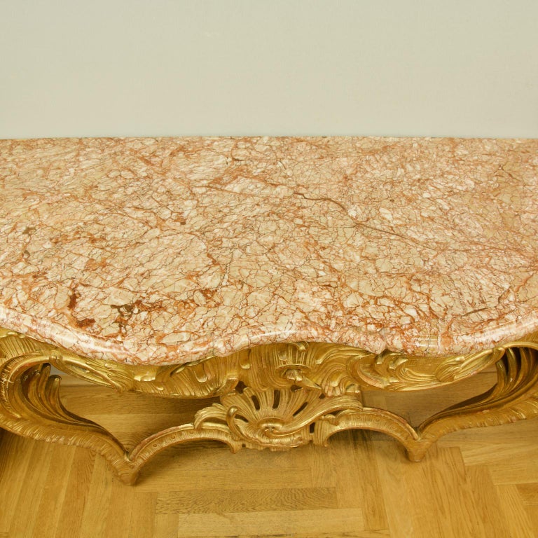 Mid-18th Century French Regence/Louis XV Carved Gilt Wood Rocaille ...