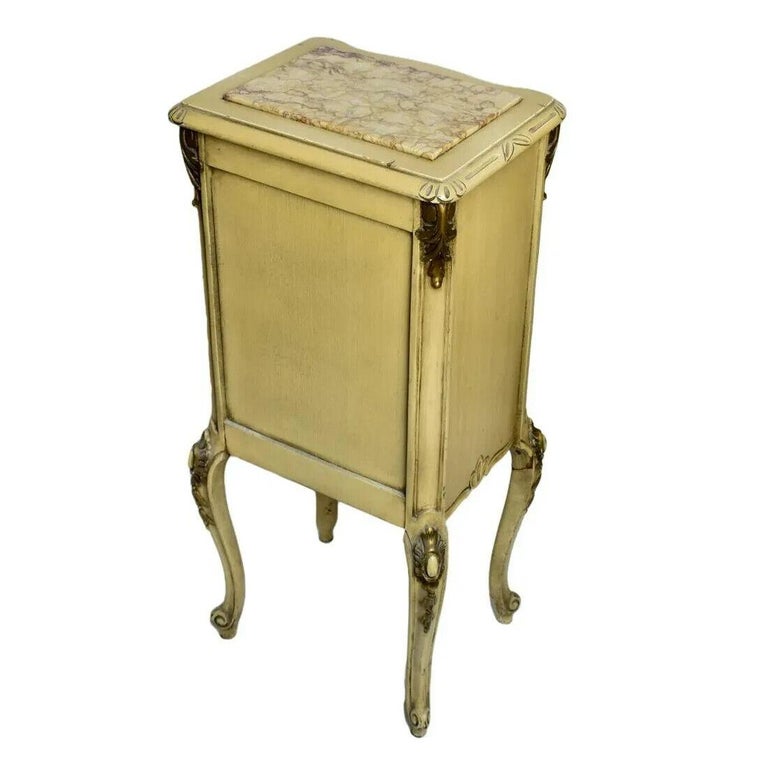 Mid 1900s Pair of Midcentury Venetian Style Carved Wood Side Tables ...