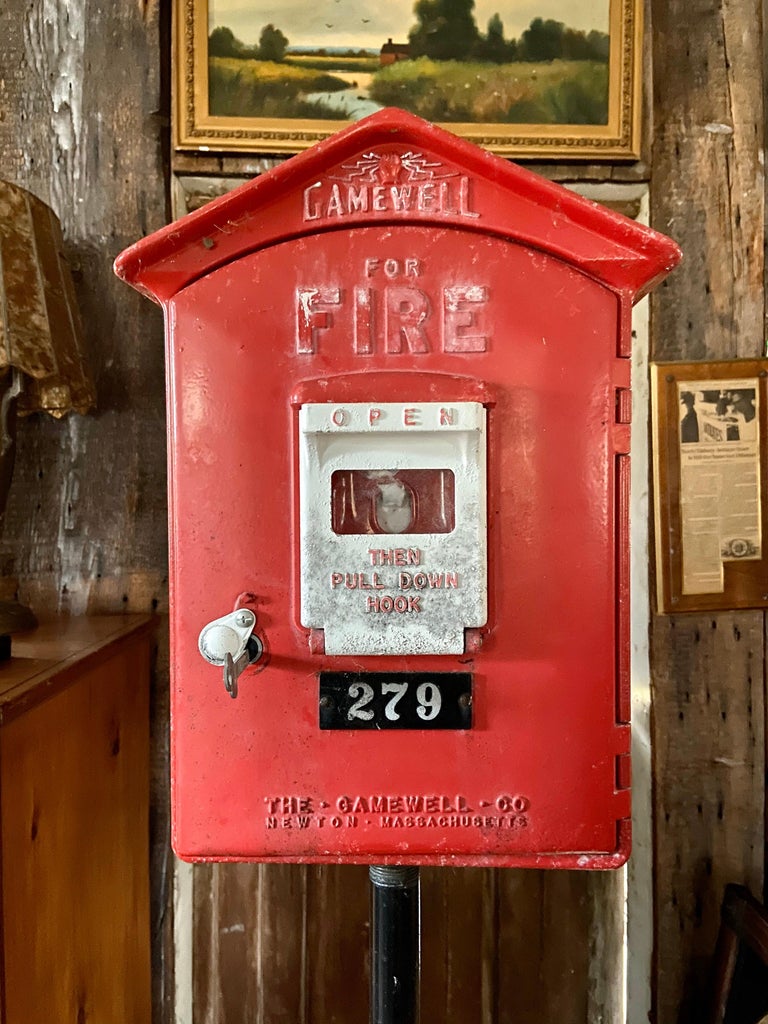 Mid-1900s Red Gamewell Cast Iron Fire Alarm Master Box w/ Western ...
