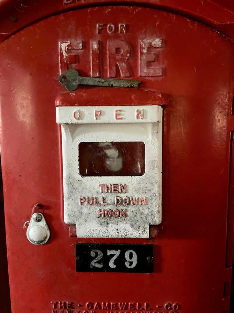 Mid-1900s Red Gamewell Cast Iron Fire Alarm Master Box w/ Western ...