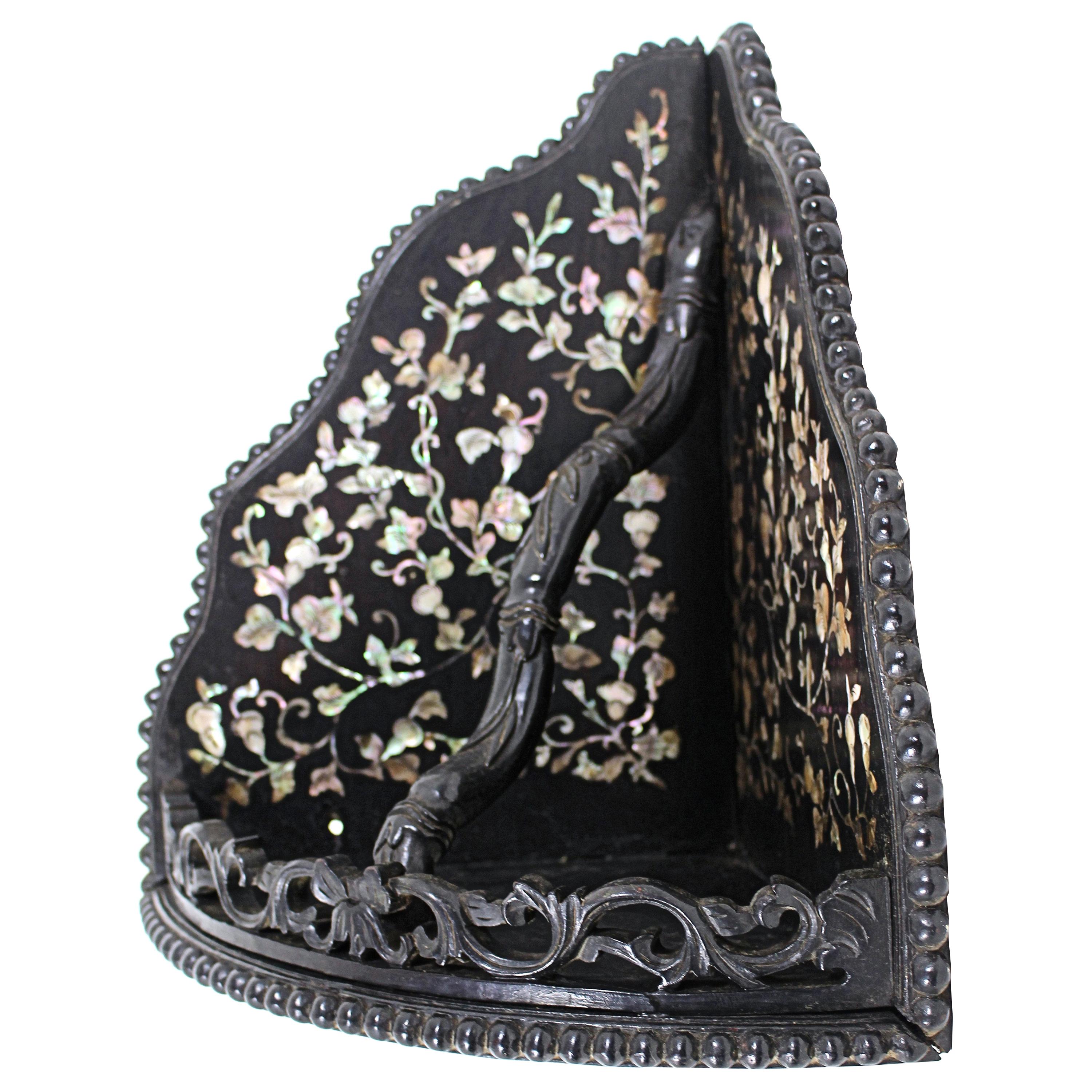 Mid-19th Century Chinese Ebony Corner Bracket For Sale at 1stDibs