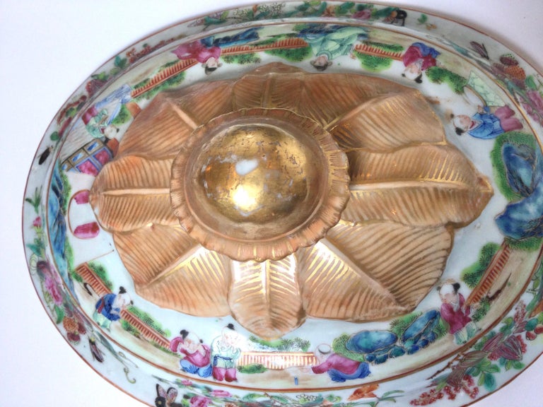 Mid 19th Century Chines Export Large Pedestal Tureen at 1stDibs