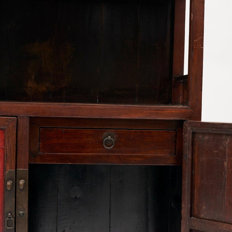 Mid-19th Century Chinese Bookcase in Walnut For Sale at 1stDibs