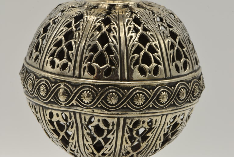 Mid-19th Century French Silver Torah Finials 'Rimmonim' For Sale at 1stDibs