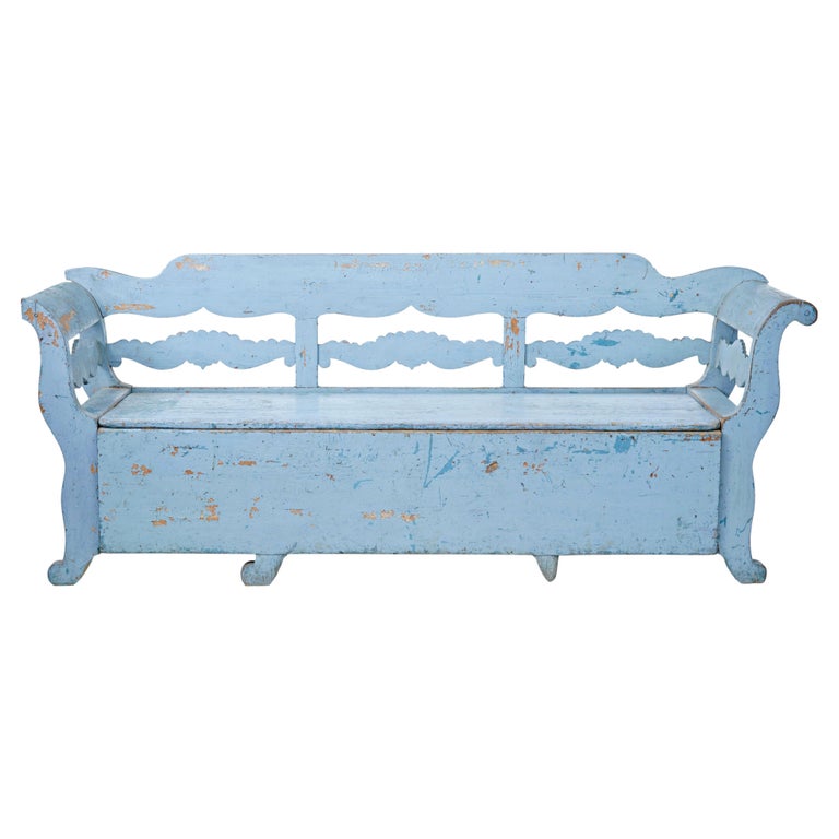 Mid-19th Century Large Painted Swedish Bench Daybed For Sale at 1stDibs