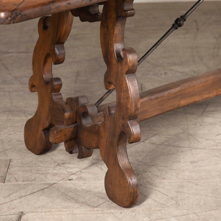 Mid-19th Century Tuscan Dining Table For Sale at 1stDibs