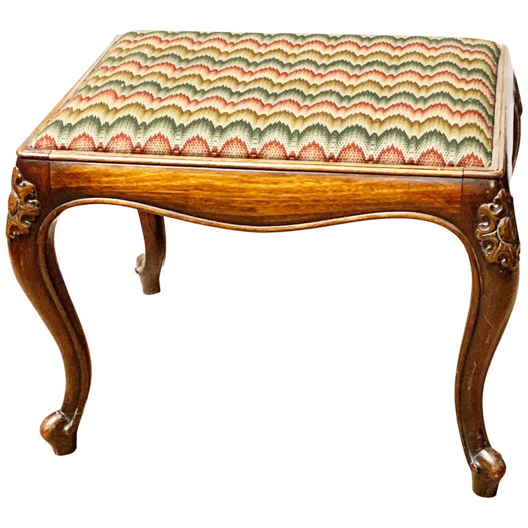 Mid-19th Century Victorian Mahogany Stool For Sale at 1stDibs