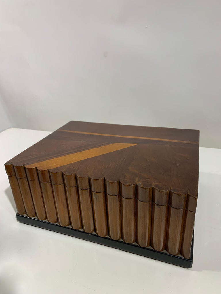 Mid-20th Century Decorative Wooden Box For Sale at 1stDibs