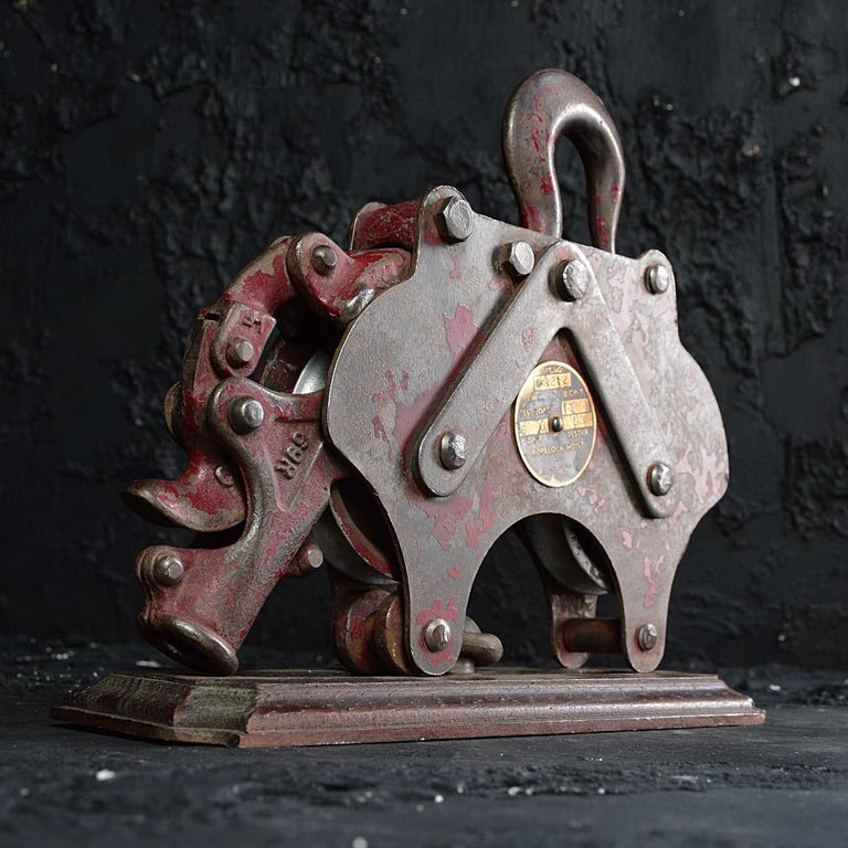 Mid-20th Century English Rope lock Hoist Rhino Sculpture For Sale at ...
