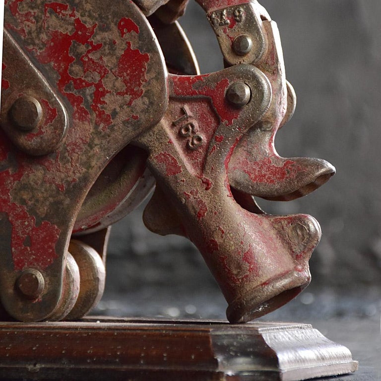 Mid-20th Century English Rope lock Hoist Rhino Sculpture For Sale at ...
