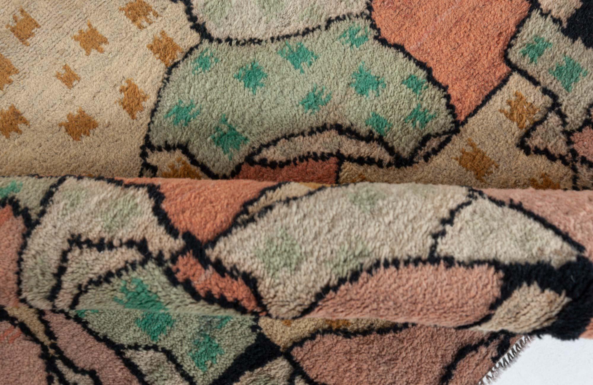 Mid-20th Century European Modernist Rug For Sale at 1stDibs