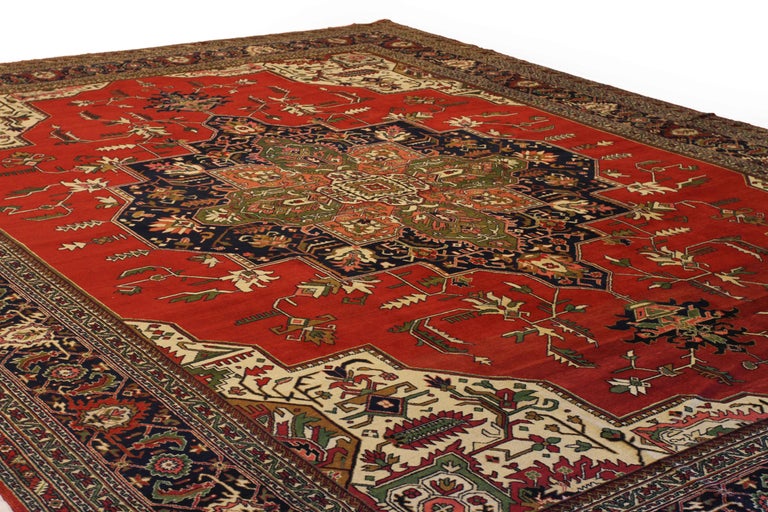 Mid-20th Century Hand-Woven Persian Rug Tabriz Design For Sale at 1stDibs