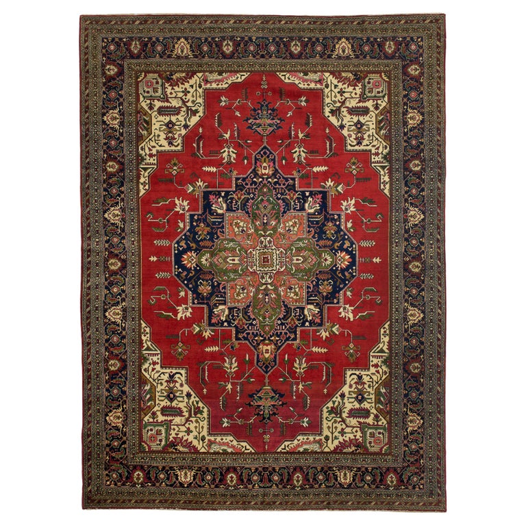 Mid-20th Century Hand-Woven Persian Rug Tabriz Design For Sale at 1stDibs