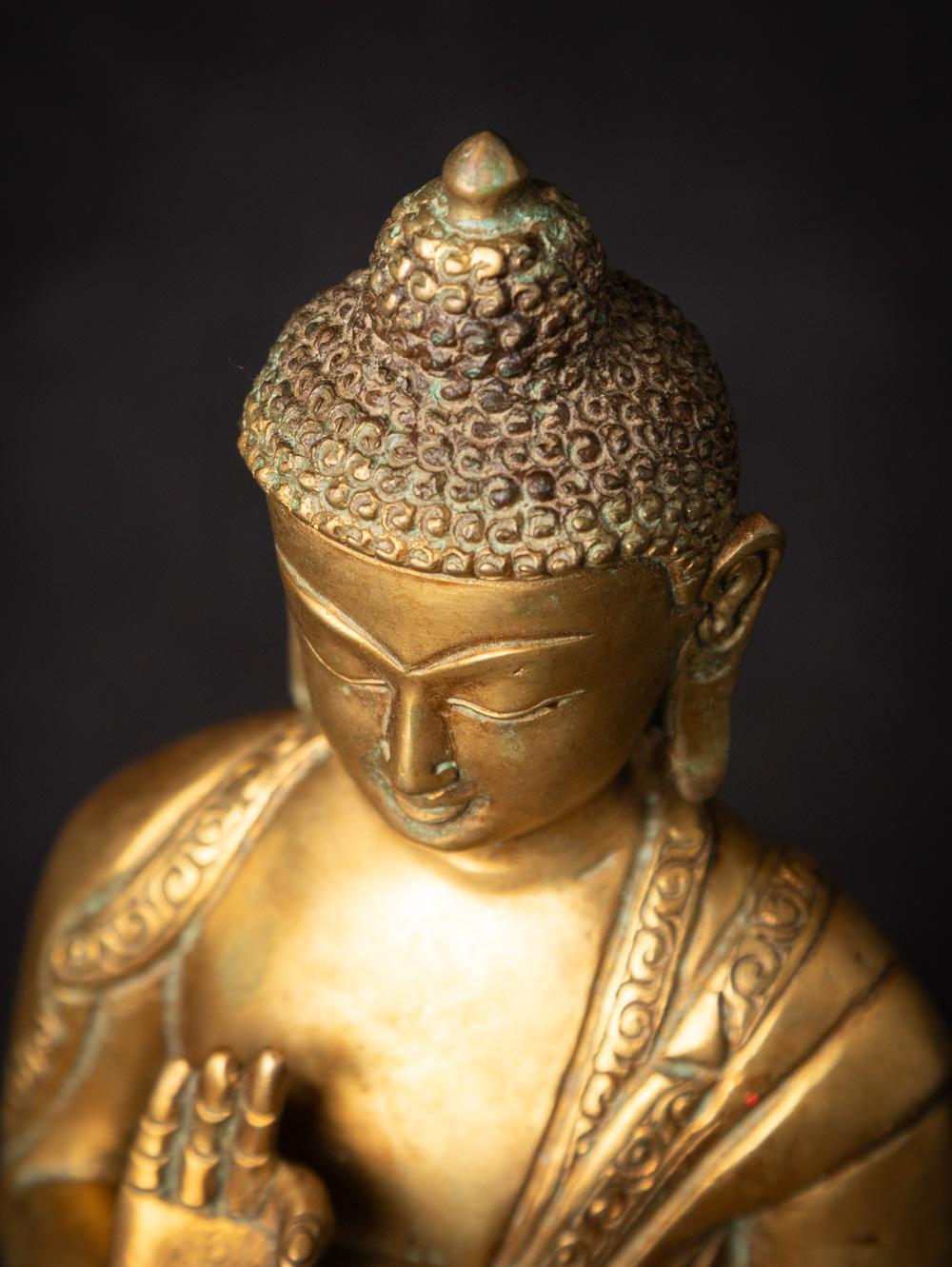 Mid-20th century Old bronze Nepali Buddha statue For Sale at 1stDibs