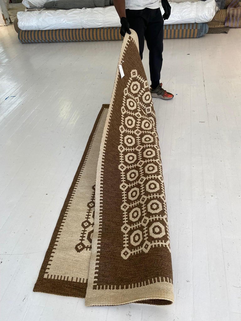 Mid-20th Century Reversible Geometric Brown, Ivory Scandinavian Flat ...