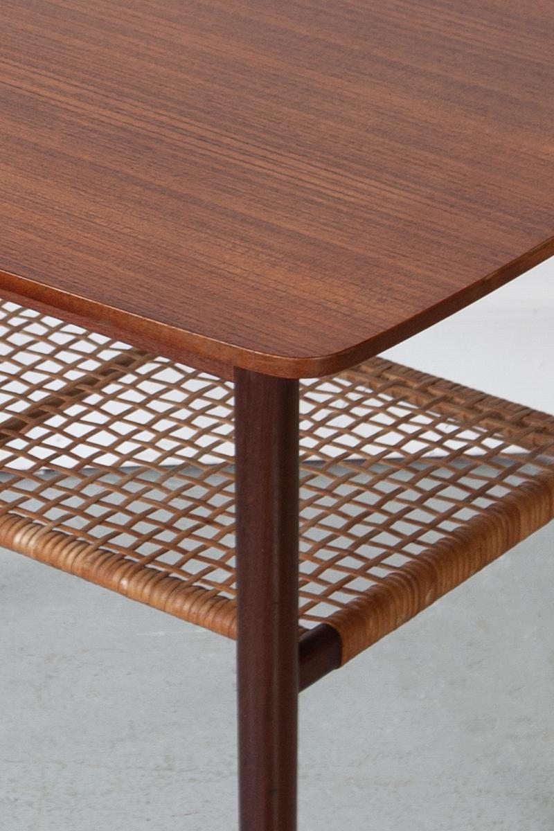 Mid 20th Century, Sweet Danish Side Table For Sale at 1stDibs