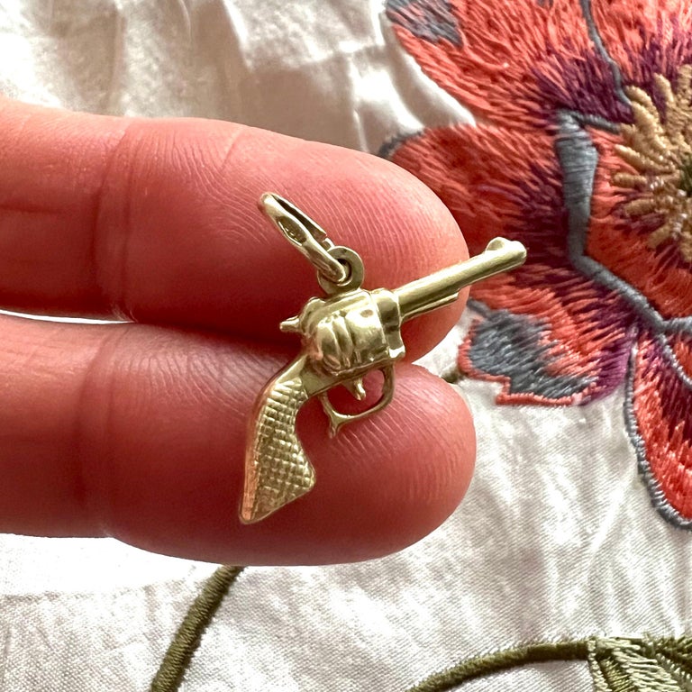 Mid-Century 14K Gold Pistol Charm Pendant For Sale at 1stDibs