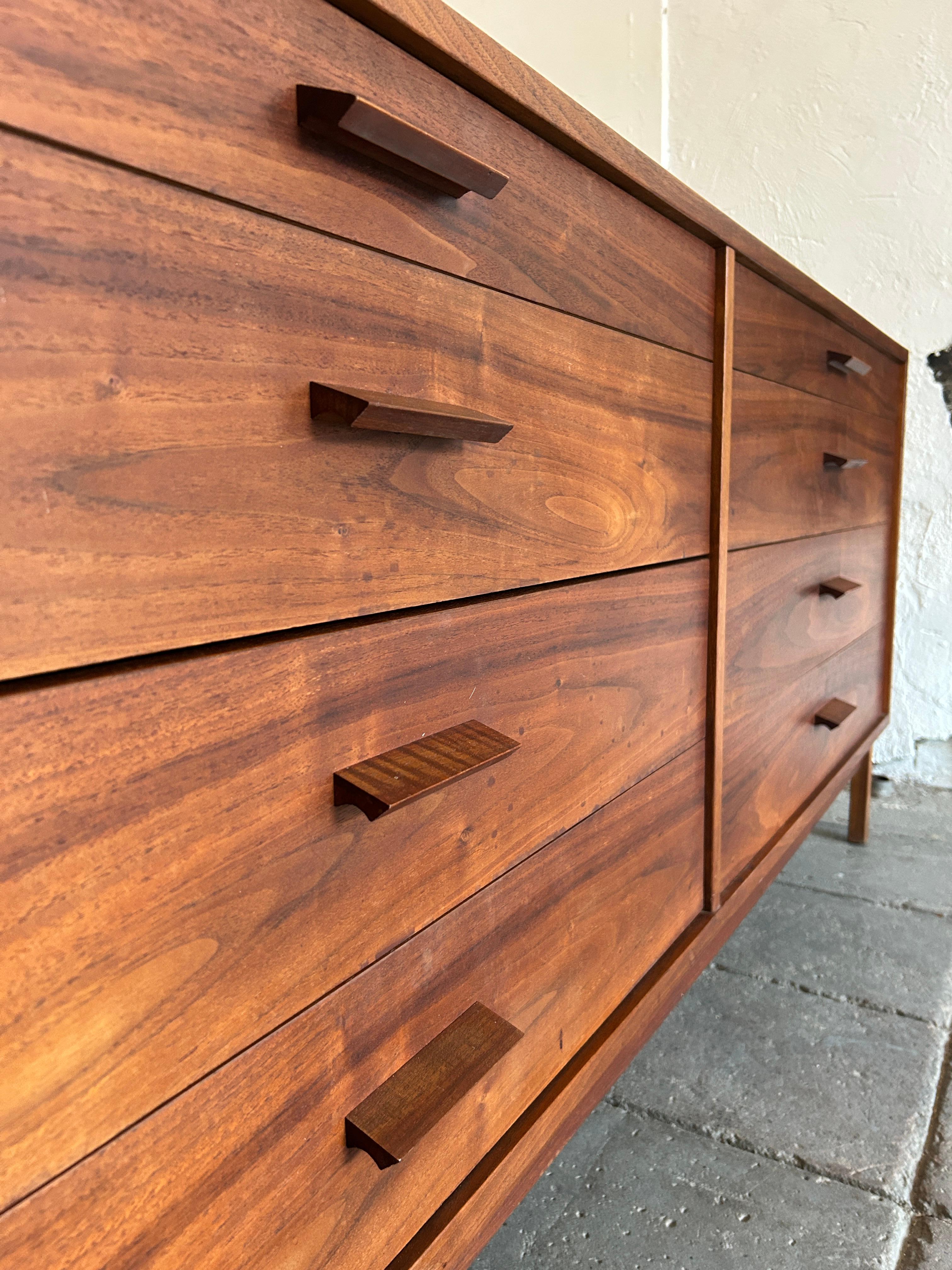 Midcentury American Studio Craft Walnut 8-Drawer Dresser by Richard ...
