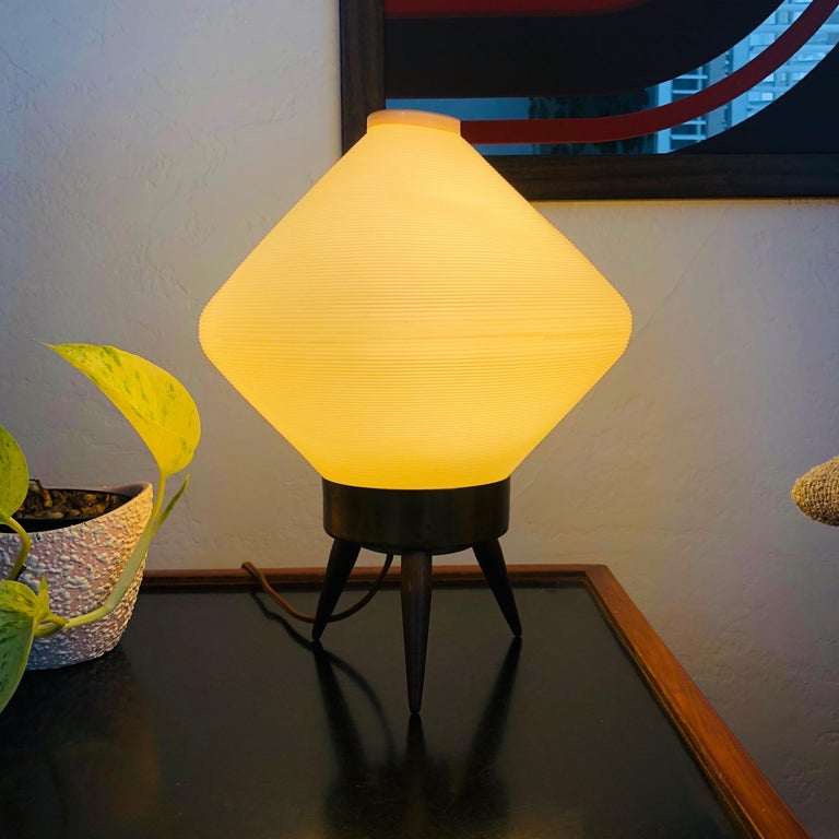 Mid Century Beehive Table Lamp For Sale at 1stDibs