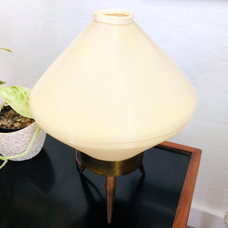 Mid Century Beehive Table Lamp For Sale at 1stDibs