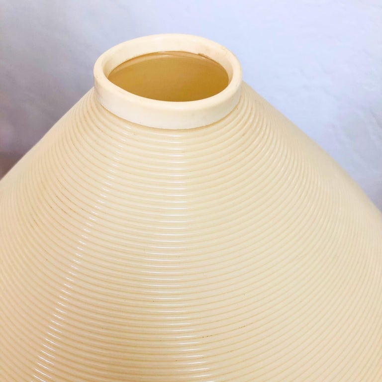 Mid Century Beehive Table Lamp For Sale at 1stDibs