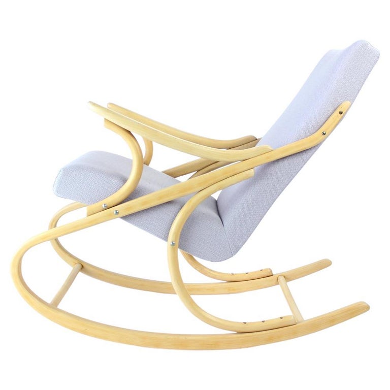 Mid-Century Bentwood Rocking Armchair in Blond Oak by Ton ...