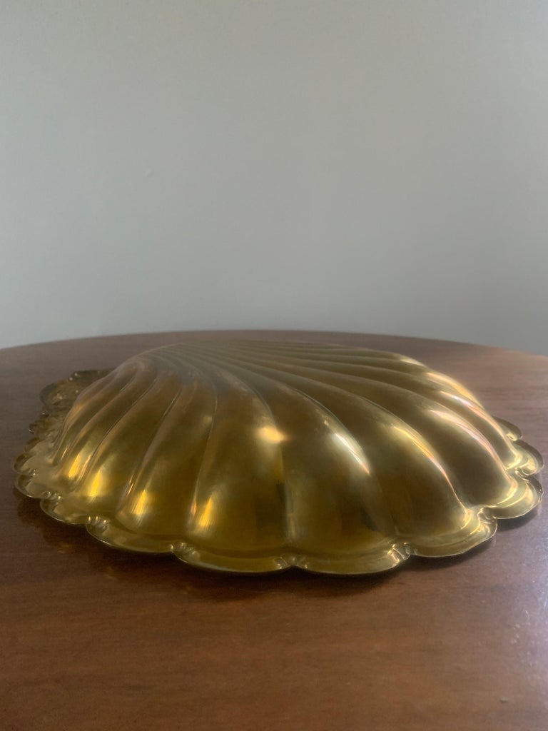 Mid-Century Brass Shell Platter For Sale at 1stDibs