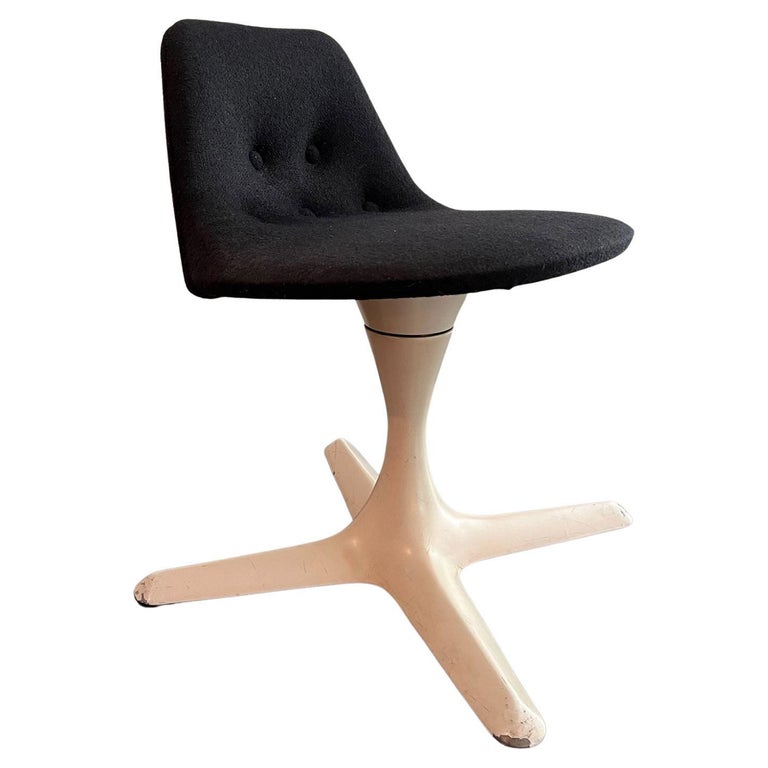 Mid Century Burke Side Chair For Sale at 1stDibs