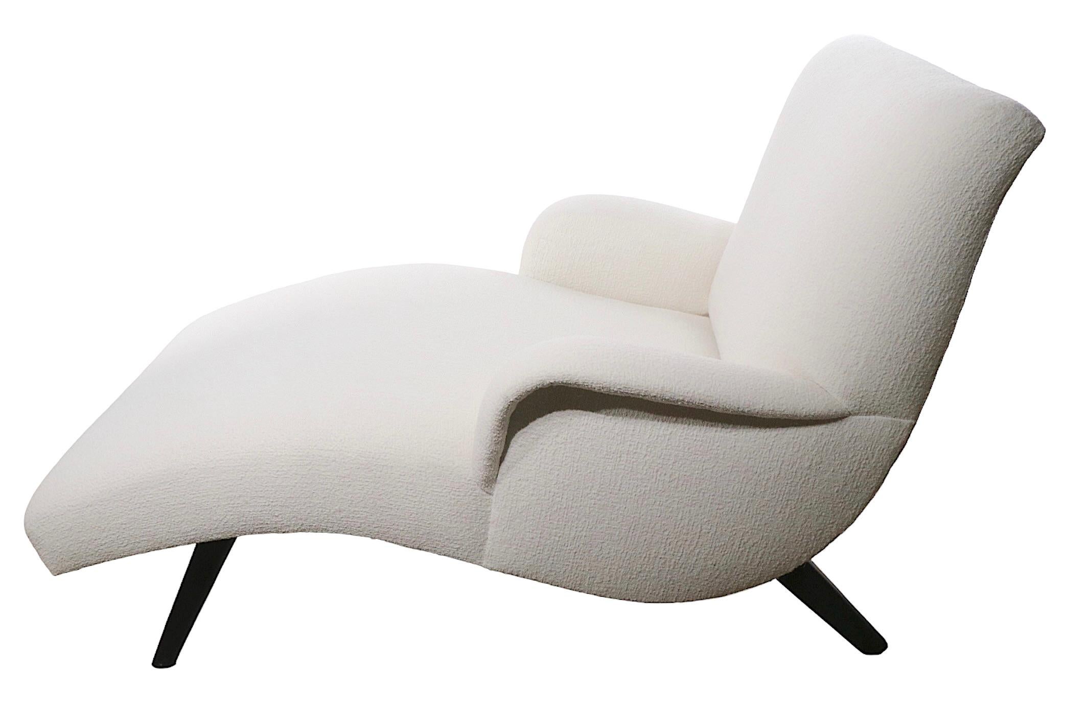 Mid Century Chaise Lounge in White Boucle by Lawrence Peabody for Selig ...