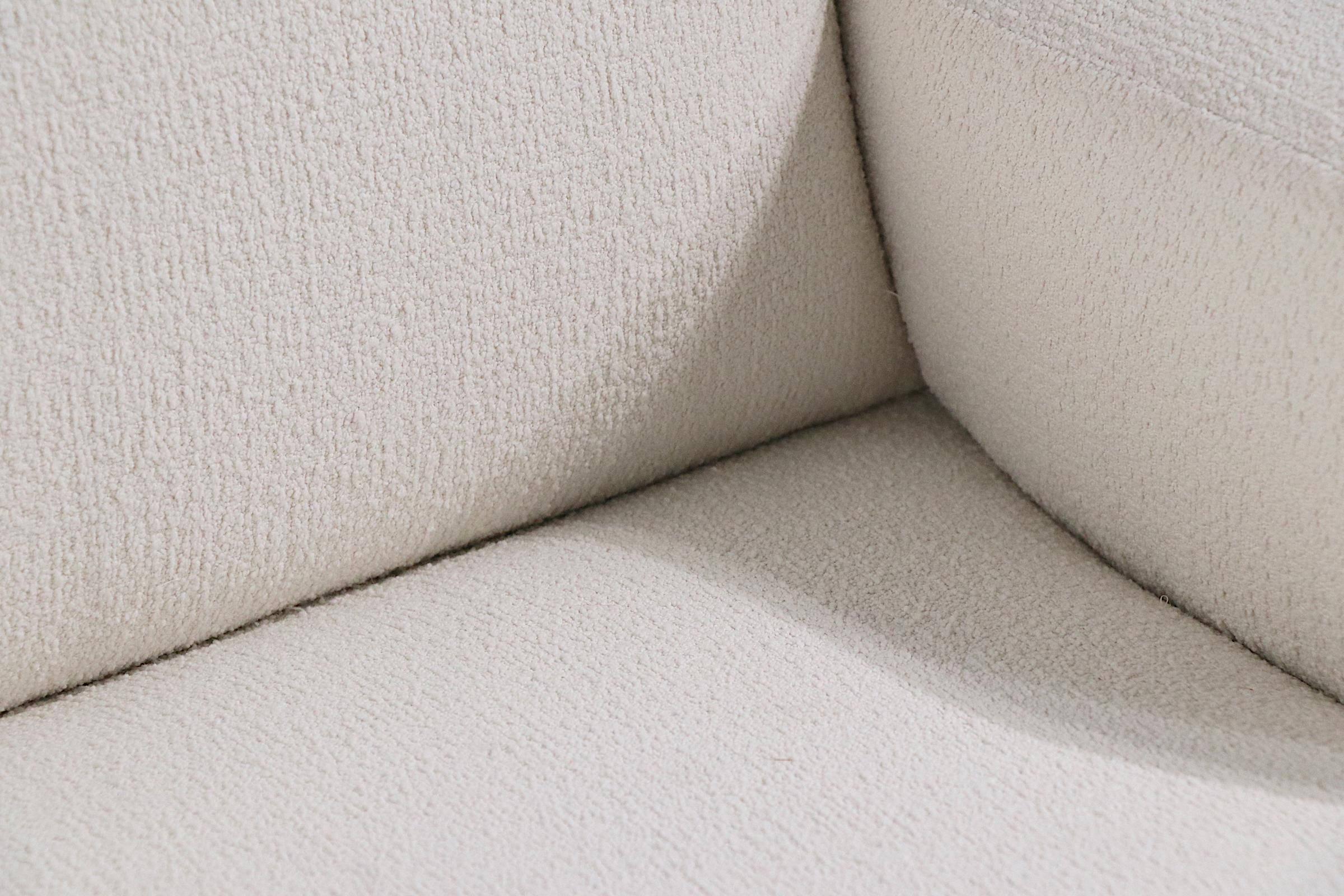 Mid Century Chaise Lounge in White Boucle by Lawrence Peabody for Selig ...
