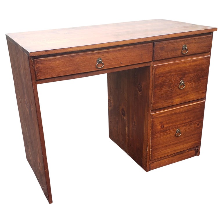 Midcentury Classic Four Drawer Pine Student Desk For Sale at 1stDibs