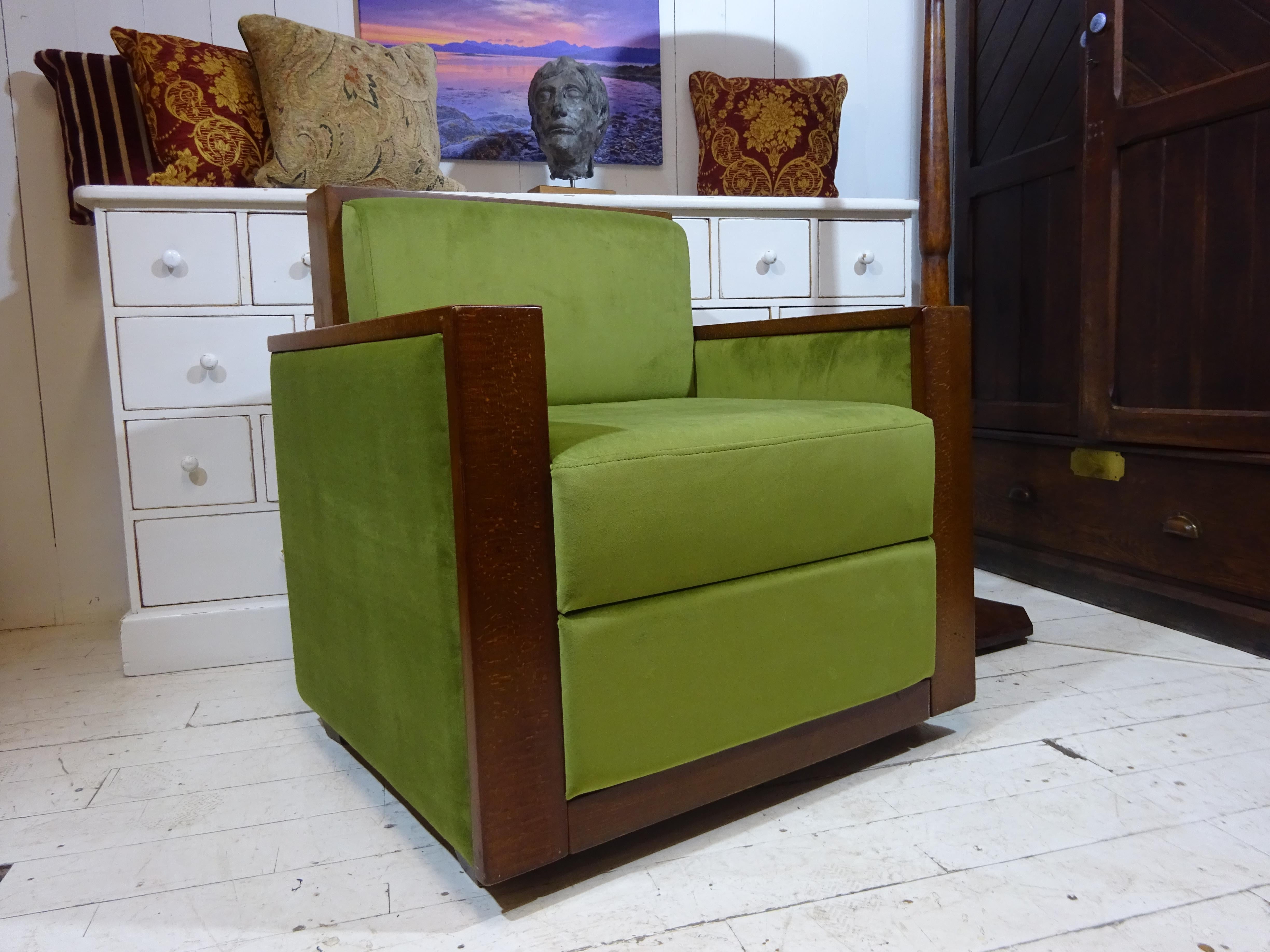 Mid Century Cube Club Chair in Velvet For Sale at 1stDibs