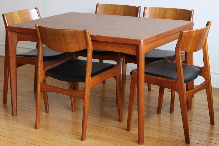 Midcentury Danish Modern Extending P.E Jørgensen Dining Set For Sale at ...