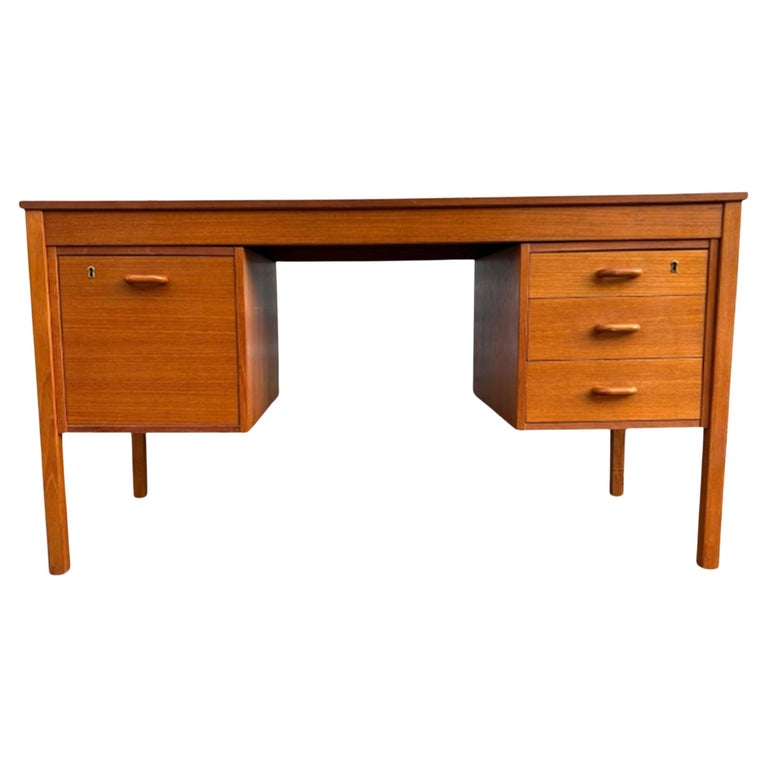 Mid Century Danish Modern Teak Knee Hole 4 Drawer Desk with Key For ...
