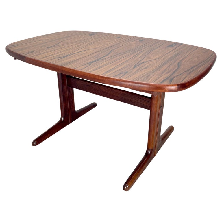 Midcentury Danish Rosewood Dining Table For Sale at 1stDibs
