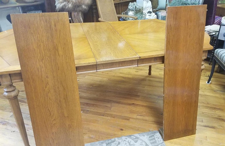 Midcentury Dining Table with 3 Leaves For Sale at 1stDibs