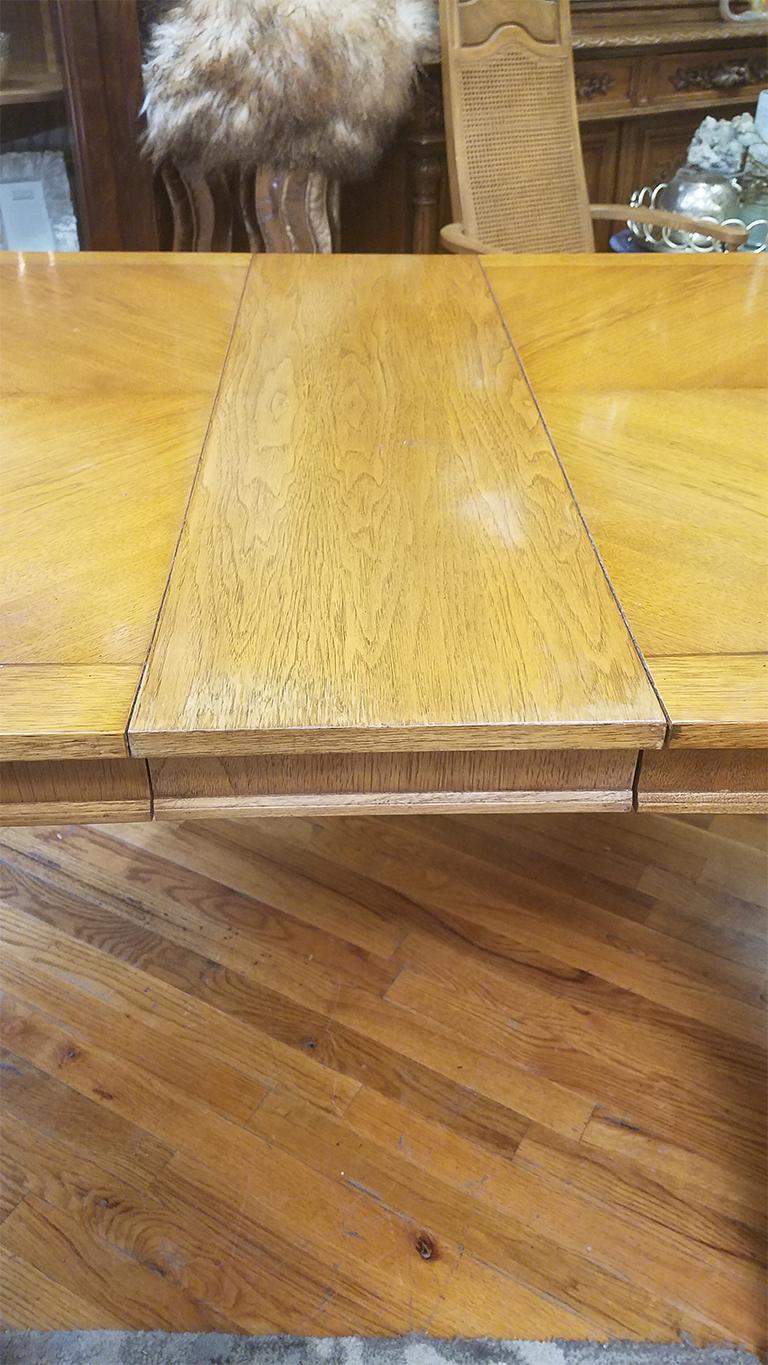 Midcentury Dining Table with 3 Leaves For Sale at 1stDibs