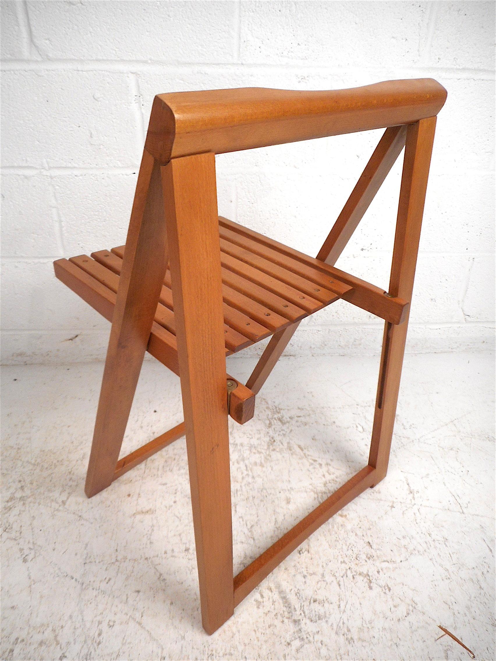 Midcentury Drop-Leaf Apartment Table on Casters with Hideaway Slat-Wood ...