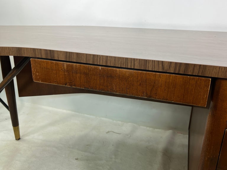Midcentury Executive Boomerang Desk For Sale at 1stDibs