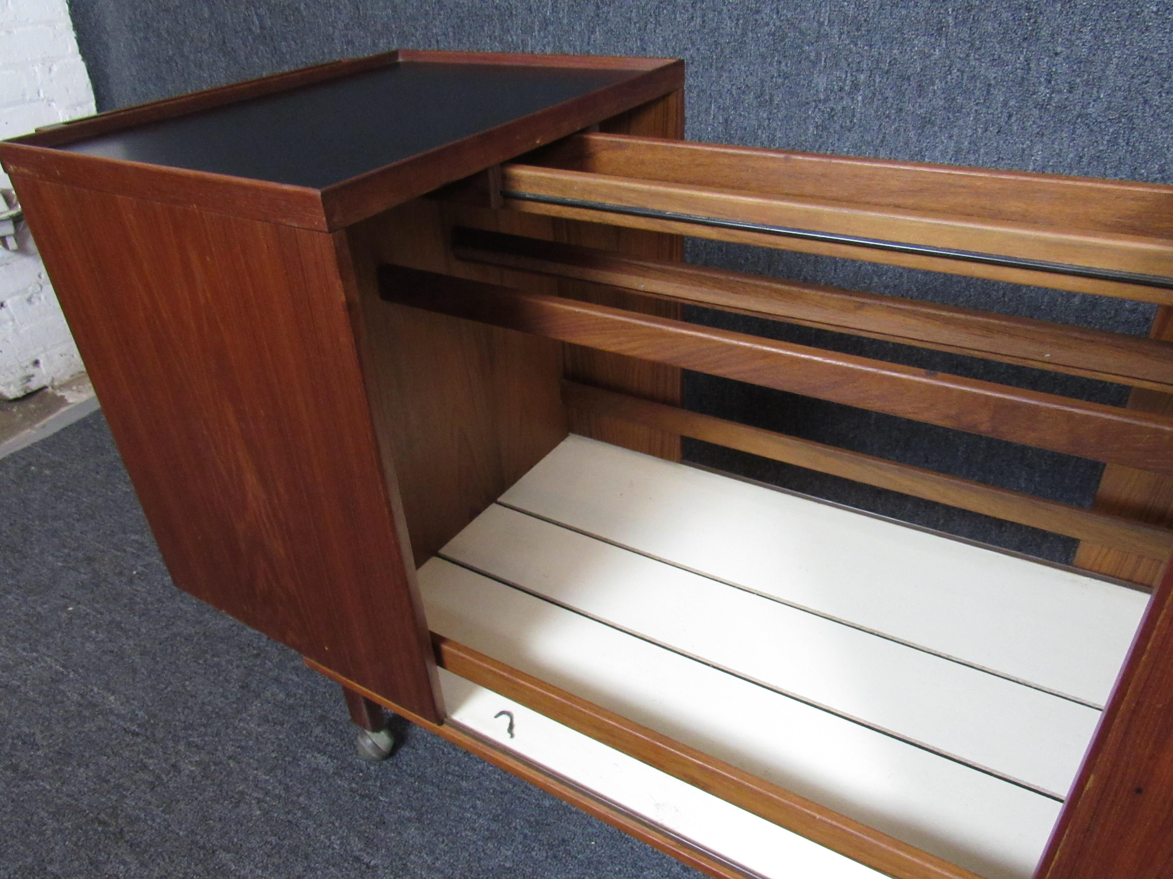 Mid-Century Extending Bar by Glasdam Jensen and Niels Erik For Sale at ...