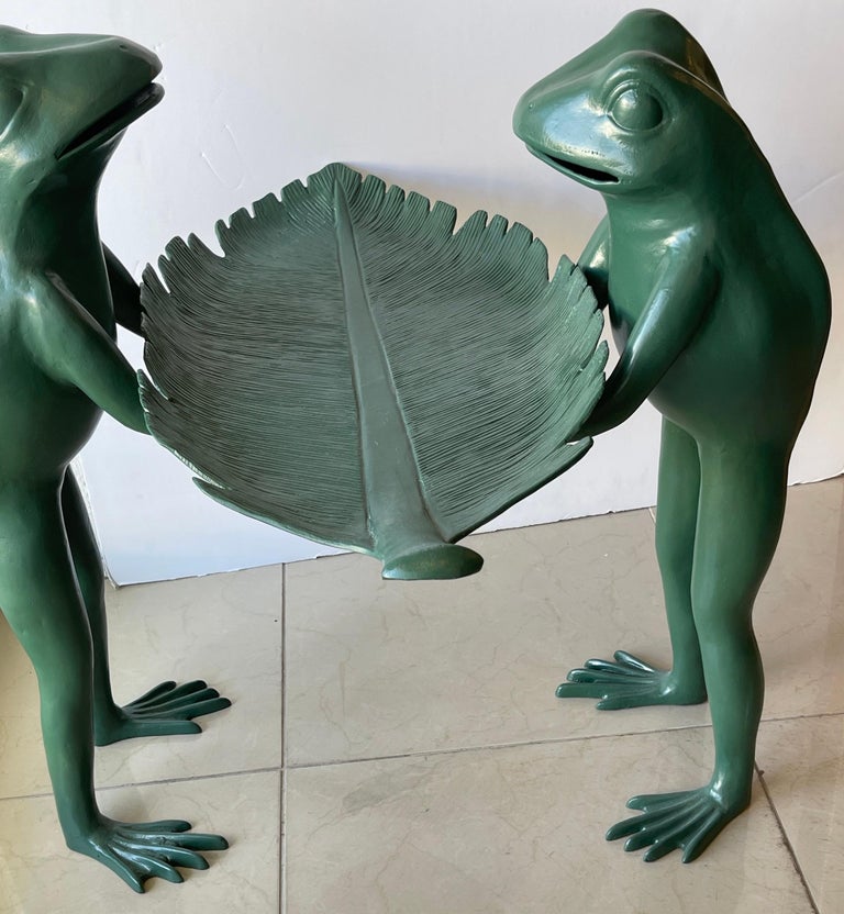 Mid Century Figural Frog and Leaf Table For Sale at 1stDibs