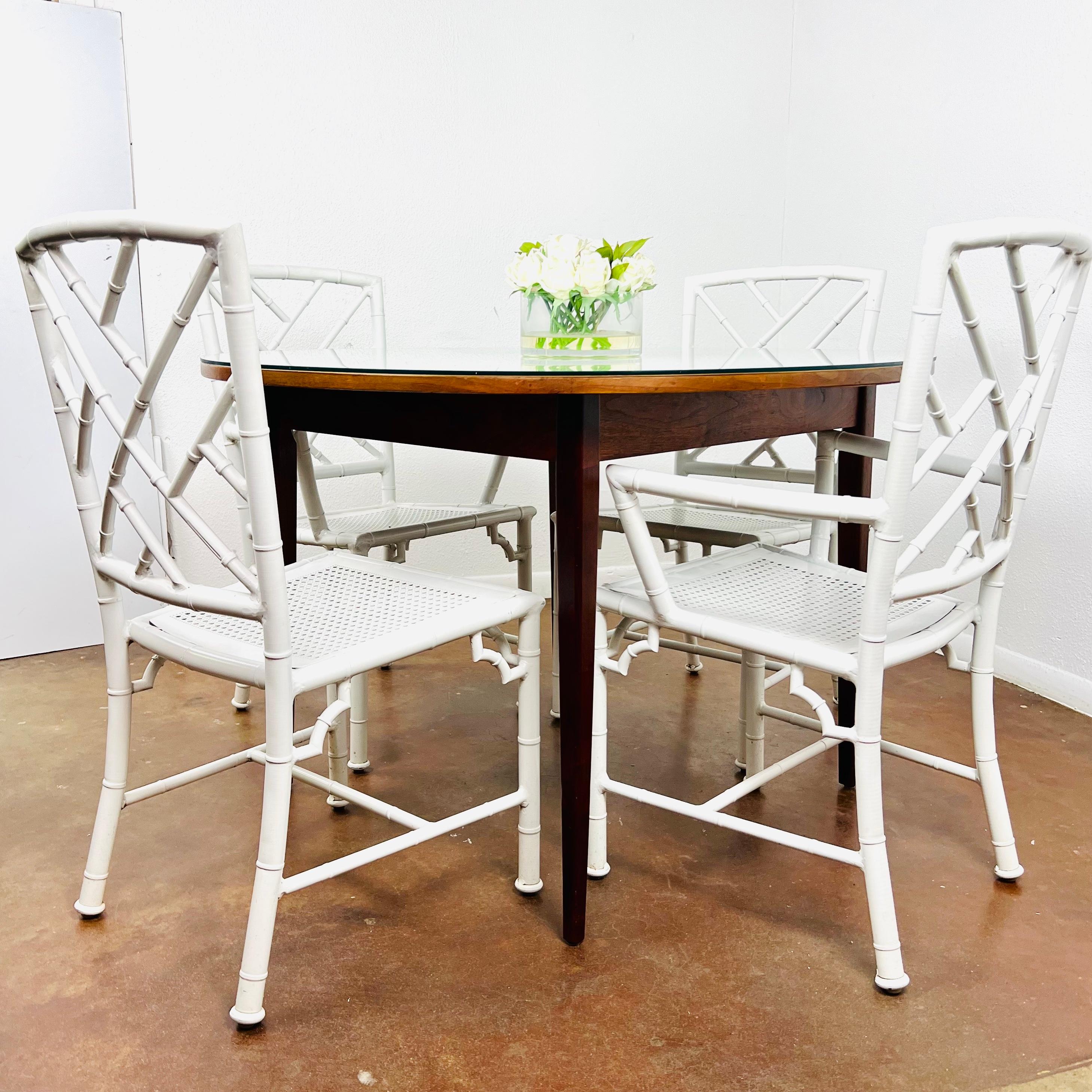 Mid-Century Formica Dining Table For Sale at 1stDibs | round formica ...
