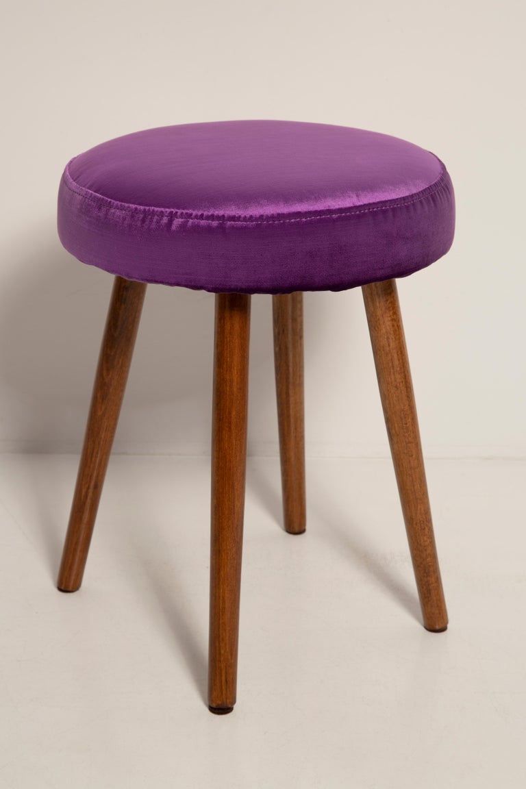 Mid-Century Glossy Purple Velvet Stool, Europe, 1960s For Sale at 1stDibs