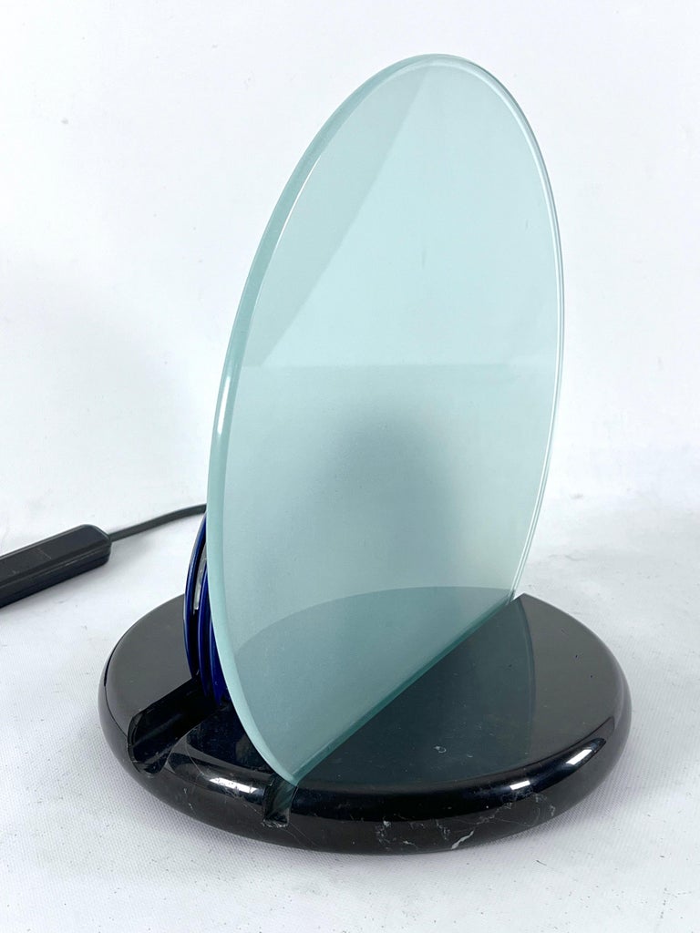 Midcentury Gong Table Lamp in Marble and Glass by Bruno Gecchelin for ...