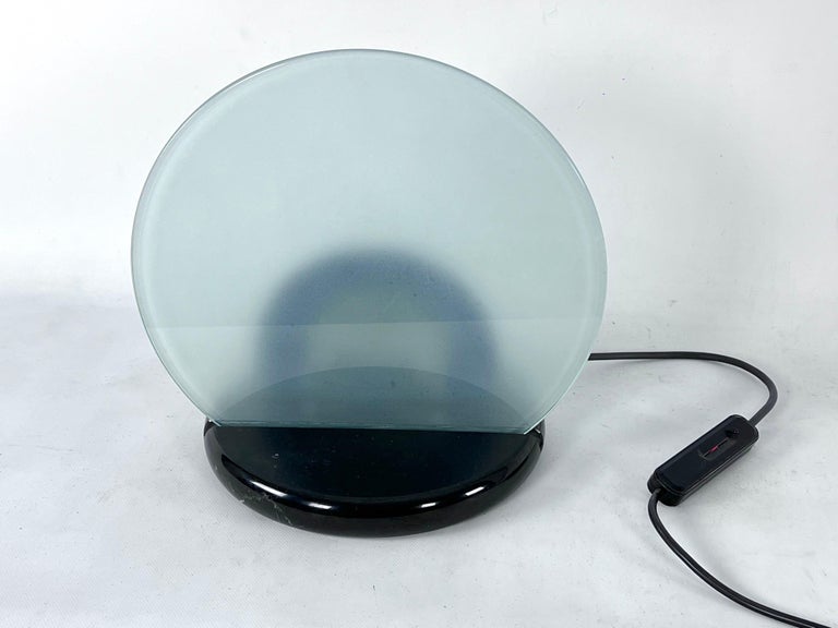 Midcentury Gong Table Lamp in Marble and Glass by Bruno Gecchelin for ...