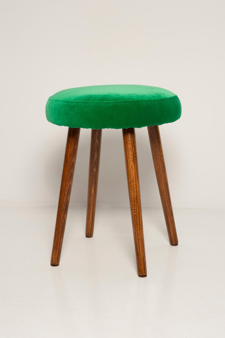 Mid-Century Grass Green Velvet Stool, Europe, 1960s For Sale at 1stDibs