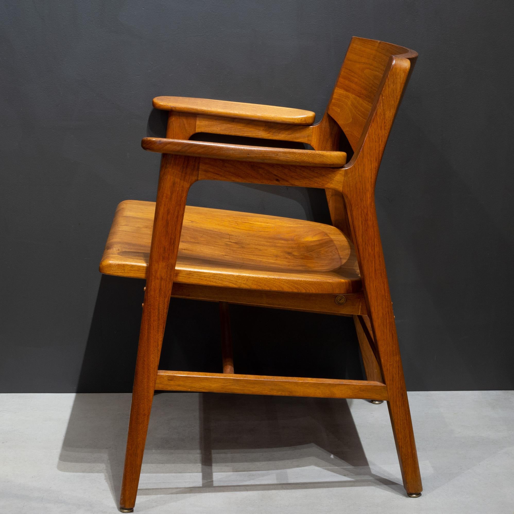 Midcentury Gunlocke Sculpted Oak Chair, circa 1960 For Sale at 1stDibs